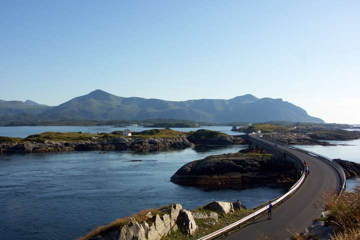 Top 10 meest opmerkelijke wegen | Reisgraag.nl